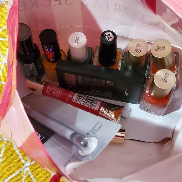 Revlon | Makeup | Makeup Bag Bundle | Poshmark